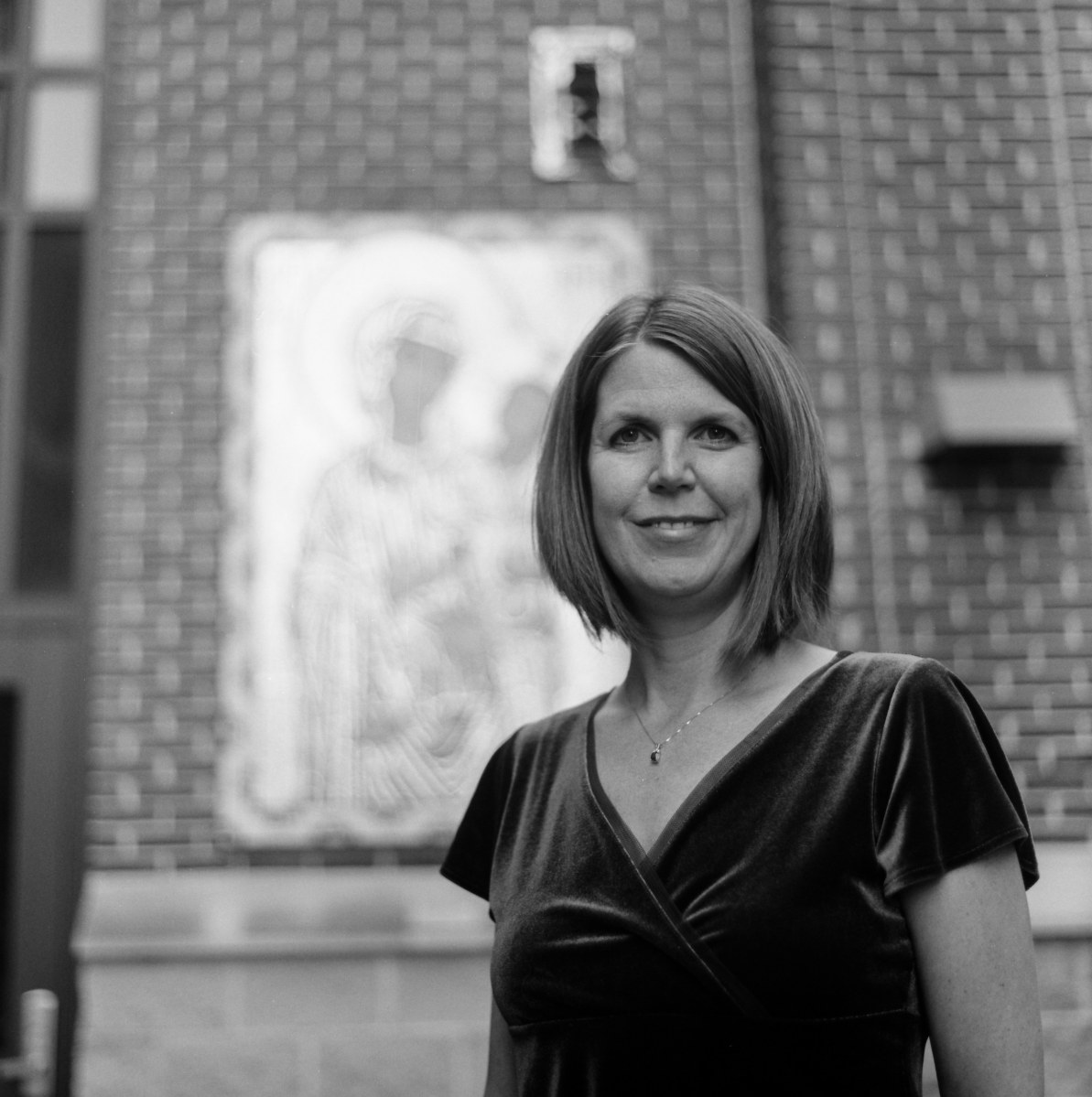 Dr. Sara Butler – faculty profile – digital Humanities studio