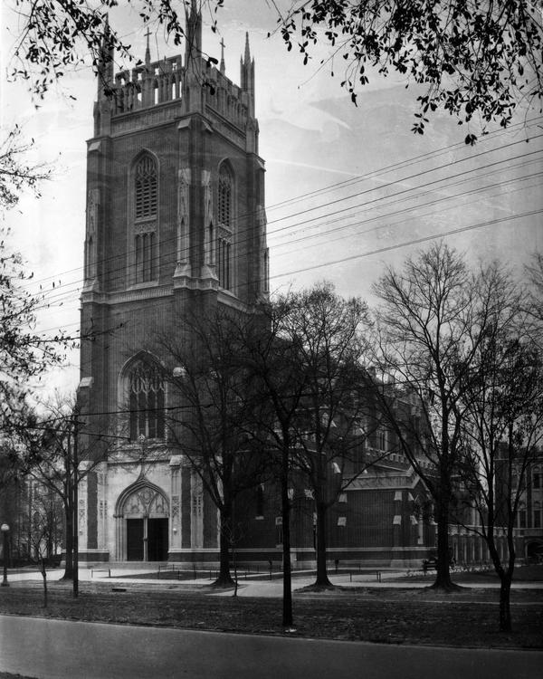 Loyola’s Next Big Thing – digital Humanities studio